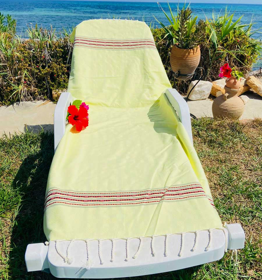 Fouta thalasso vert pistache – Serviette plage et spa élégante – FOUTA ...